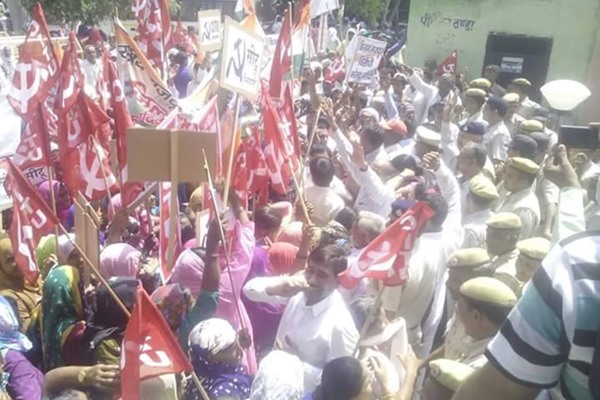 Bharat Bandh: Protesters take to streets of Kolkata, Tripura, Bengal ...
