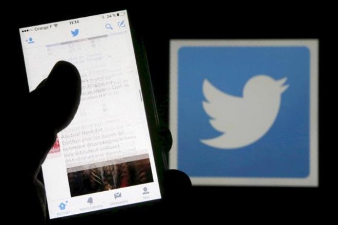 After 7 years, Twitter replaces iconic egg hatch profile image with ...