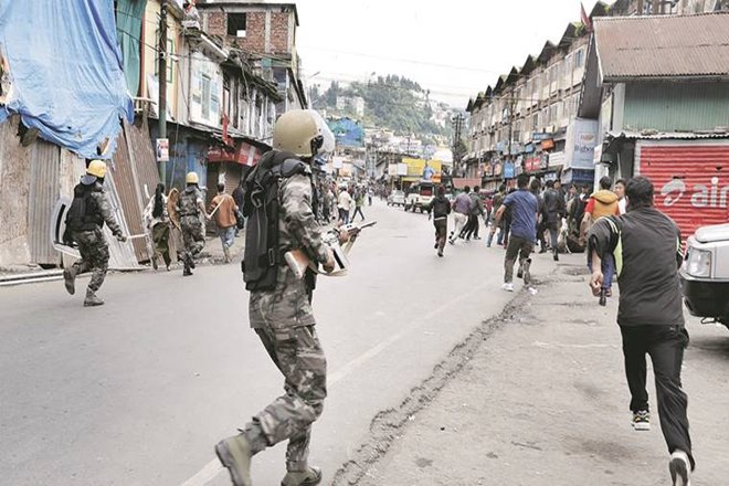 Protests turn violent as Gorkha Janamukti Morcha supporters clash with ...