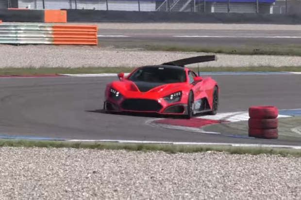 Video: Zenvo TSR-S’ features World’s First Centripetal Wing: Active ...