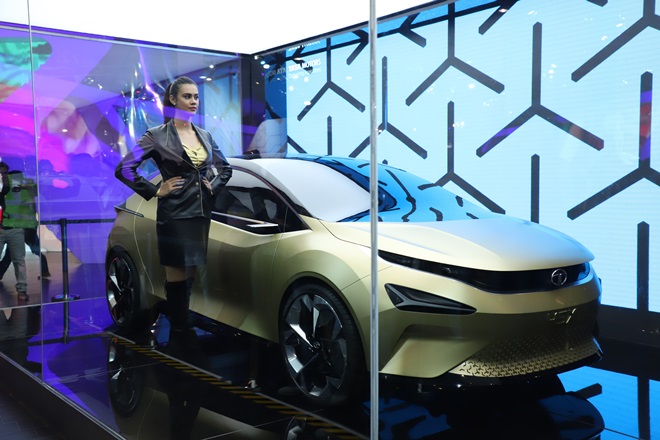 Tata 45X hatchback spotted testing in India: Details on Maruti Baleno ...