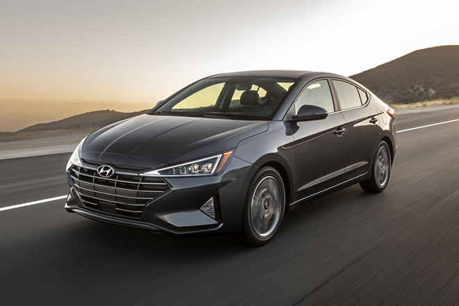 2019 Hyundai Elantra is here! Looks like Lexus, next level safety ...