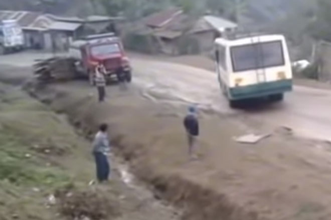 Video: Bus drivers from Nagaland drifting near the edge is really a ...
