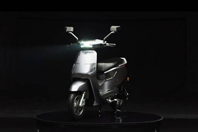 RR Global to launch made-in-India electric two-wheelers under BGauss ...