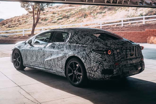 Mercedes-Benz EQS all-electric S-Class to offer Tesla beating driving ...