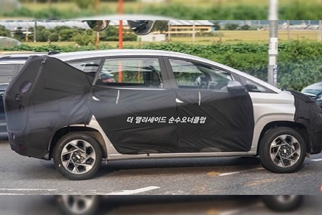 Hyundai Stargazer MPV spied again, reveals silhouette this time - Car ...
